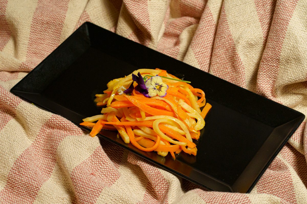 Garnituri – Conciato – Restaurant Teatru Livrari Evenimente